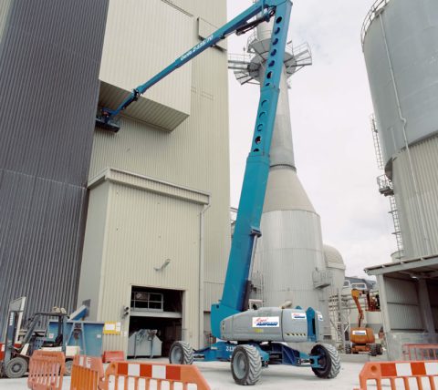 Giant cherry picker removes civil engineer from Dartford Crossing | IIE